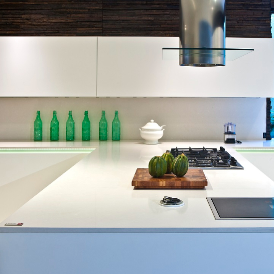 Silestone Iconic White encimeras en venta - Encimeras Malaga